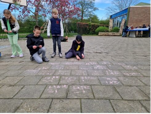 Buitenlesdag - Openbare basisschool De Kring